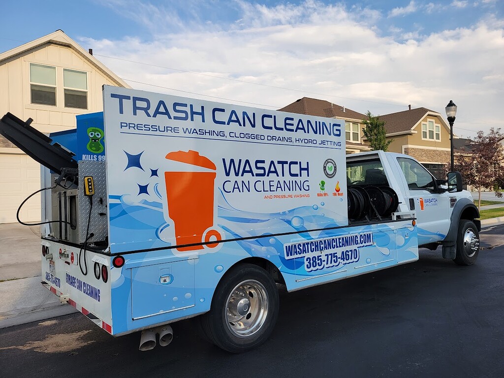 Pressure Washing and Trash Bin Cleaning Truck - Supplies & Equipment ...