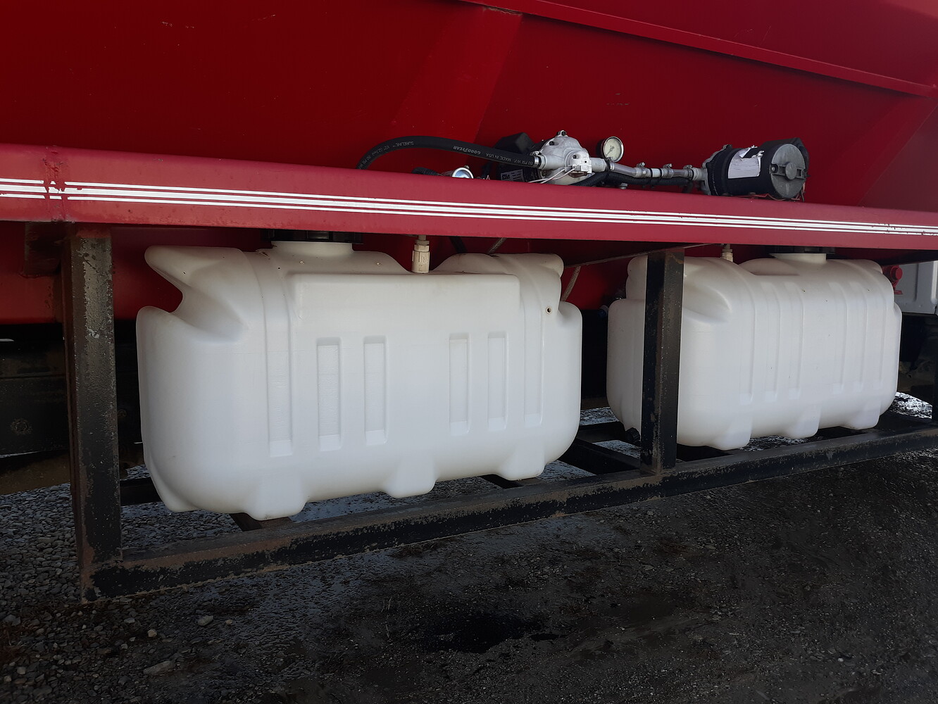 Buffer tank whitening - Supplies & Equipment - Pressure Washing Resource
