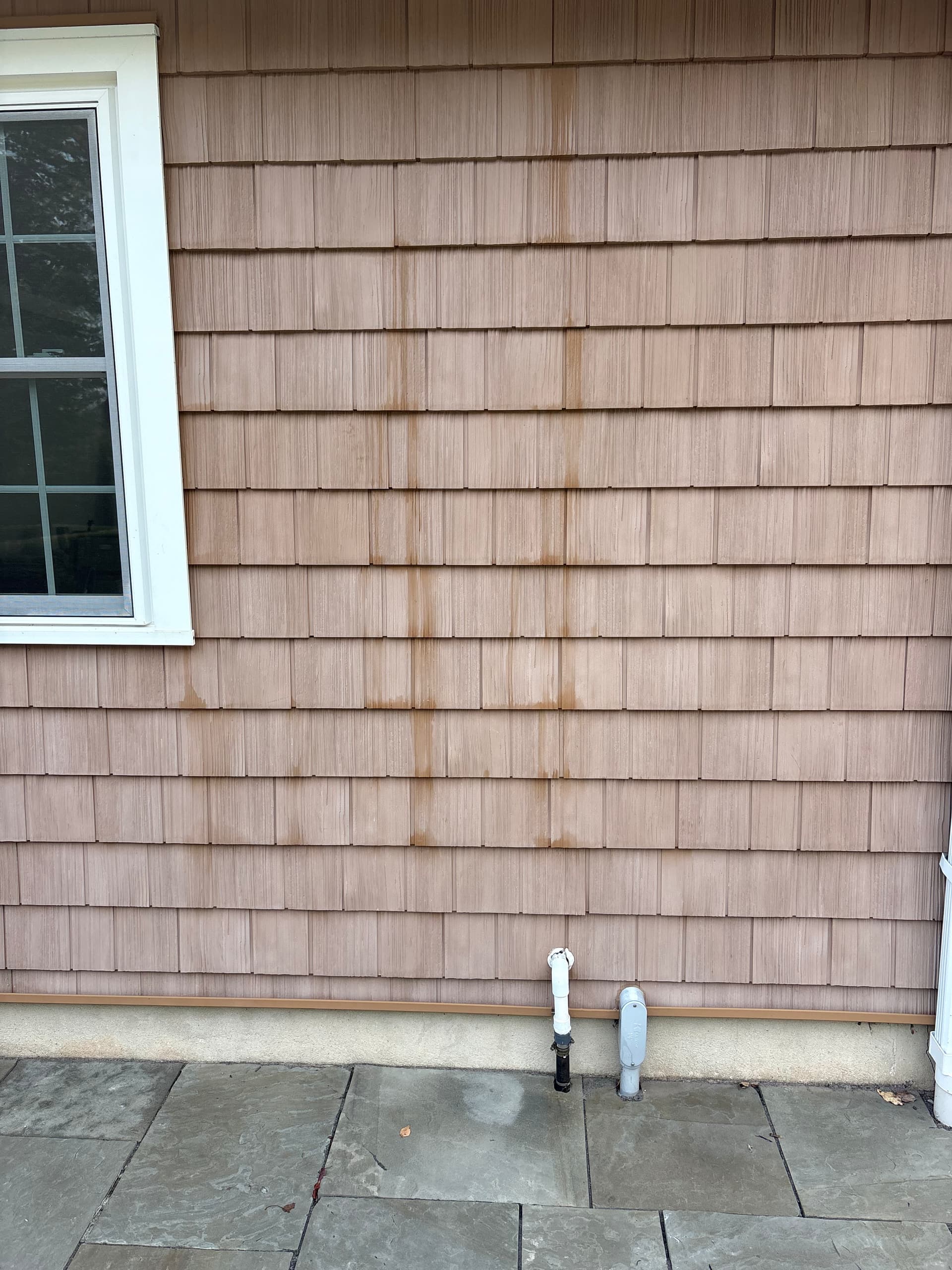 Vinyl siding streaks - Residential - Pressure Washing Resource